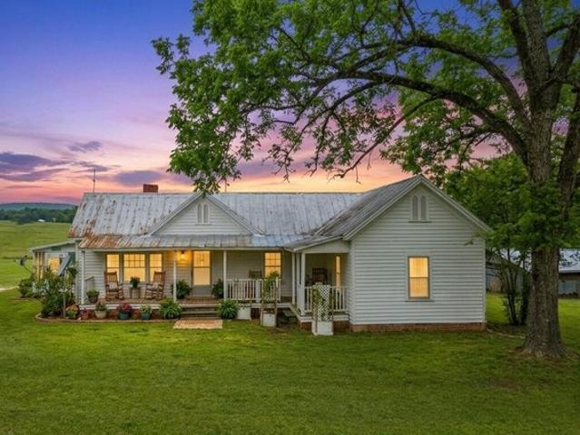 3441 Black Creek Rd, Four Oaks, NC 27524