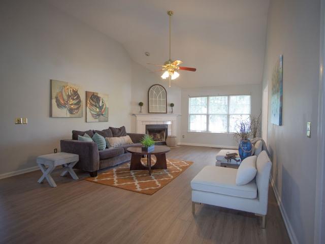 3441 Cross Meadow Dr