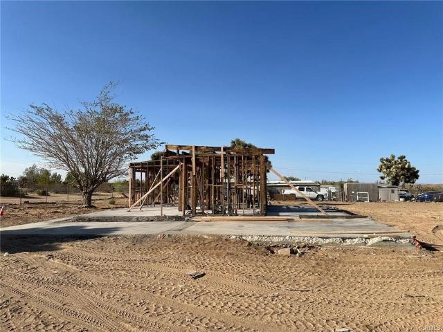 3441 Goleta, Yucca Valley, CA 98224 | MLS #DW25100 | Compass