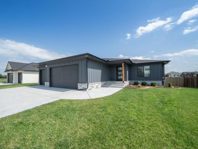 3441 S Linden Ct, Wichita, KS 67210