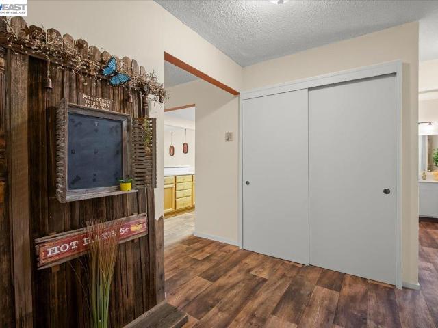 3441 Tice Creek Rd 4