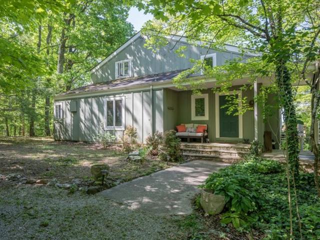 3442 Sherwood Rd, Sewanee, TN 37375