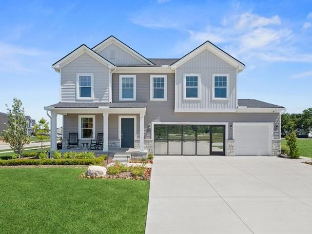 34433 Sandpiper Ct, Chesterfield, MI 48047