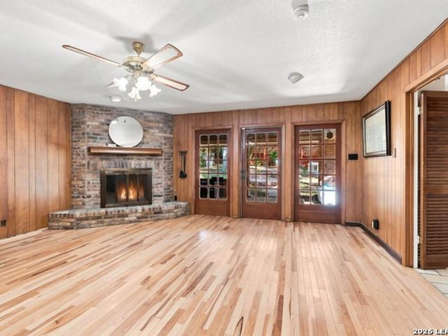 3443 Hunters Cir