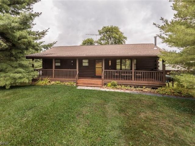 3443 W Britton Rd, Burbank, OH 44214