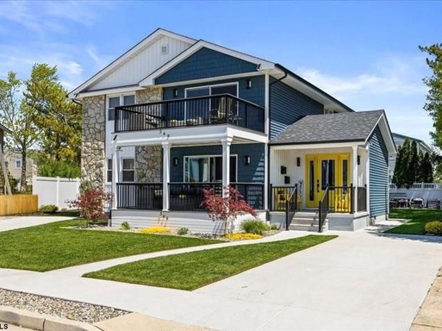 344 346 Hampshire Dr, Ventnor, NJ 08406