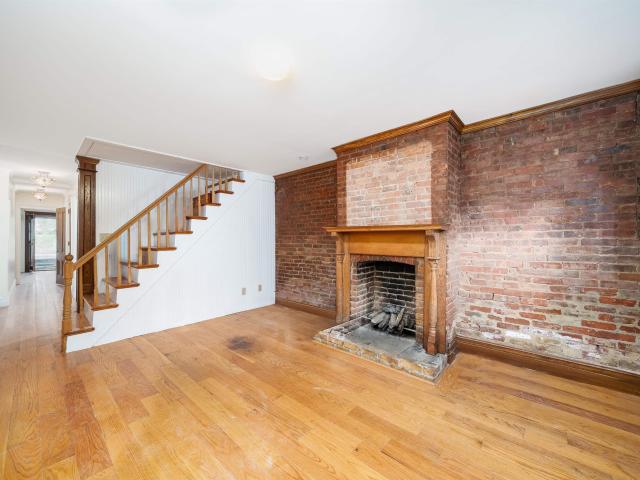 344 8Th St # 1