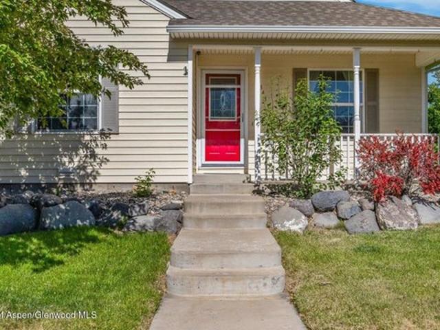 344 Columbine Dr, Rifle, CO 81650