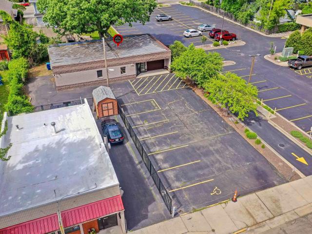 344 CHUTE Street