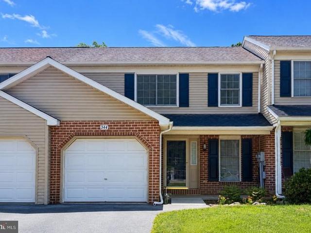 344 Crosswinds Dr, Lititz, PA 17543