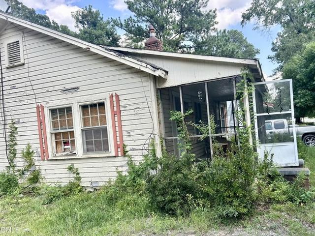 344 E Vance St, Laurinburg, NC 28352