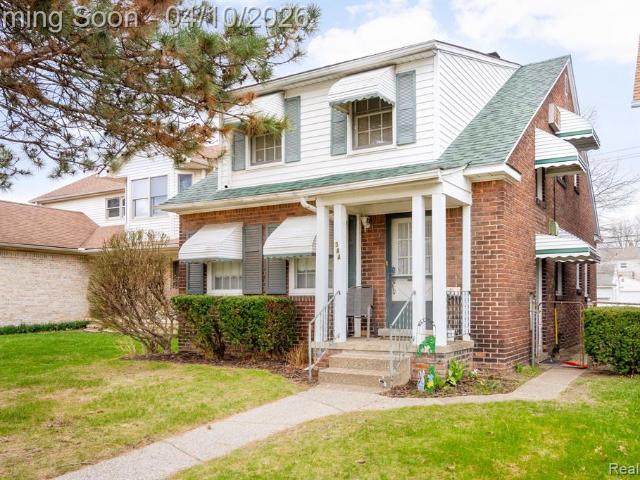 344 Oak Street