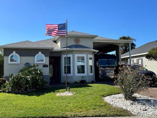 344 Motorcoach Dr S, Polk City, FL 33868