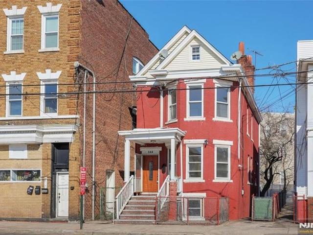 344 Market St, Perth Amboy, NJ 08861