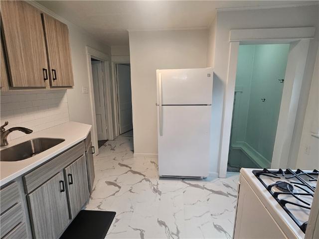 344 Mecklem Ln