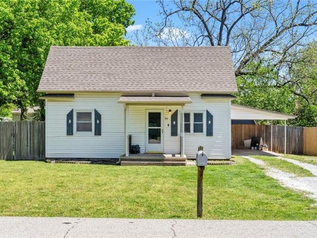 344 N A St, Centerton, AR 72719