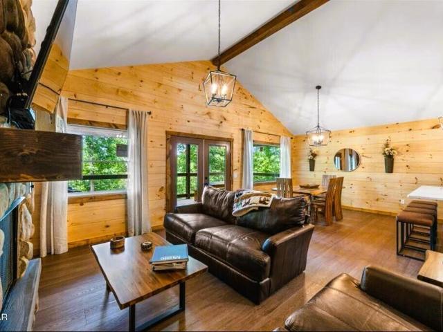344 Silverbell Hgts Lane