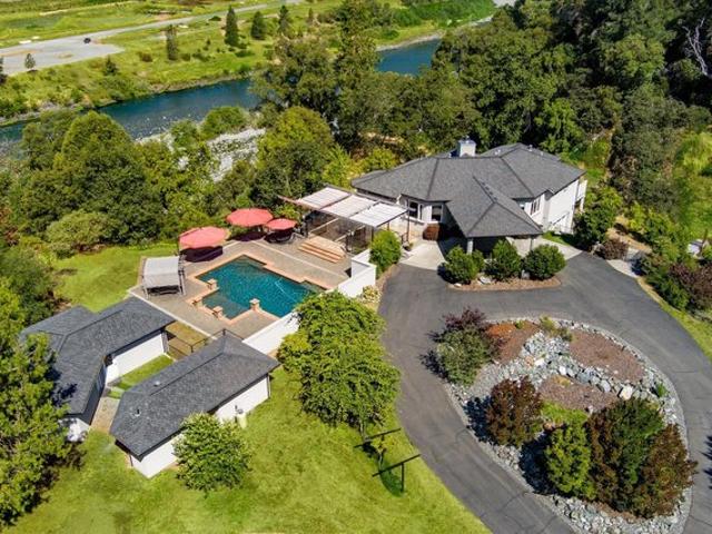 344 Patterson Rd, Willow Creek, CA 95573
