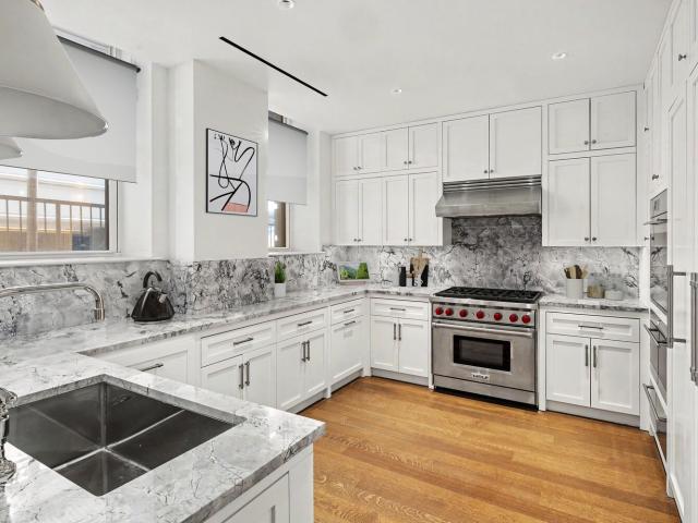 344 W 72ND Street TH1