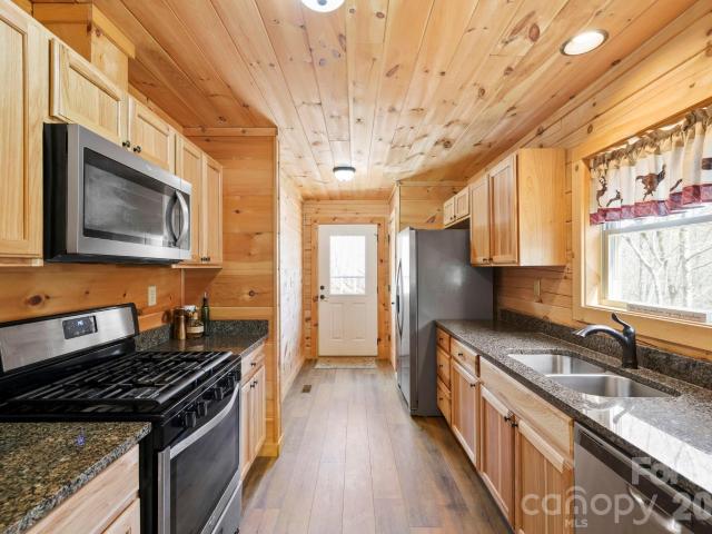 344 Wolf Trail