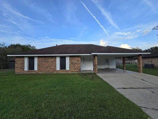 3454 Sterling Dr, Baton Rouge, LA 70814