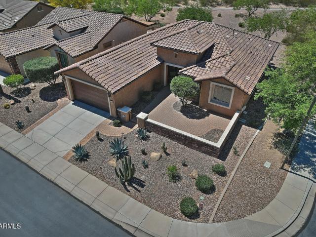 3456 n hawthorn drive