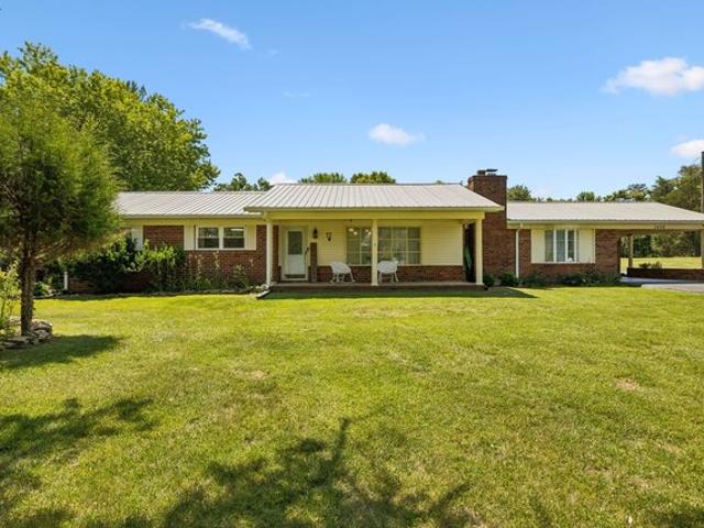 3456 Old Rock Island Rd, Rock Island, TN 38581