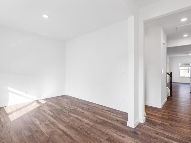 3457 Hopkins Dr