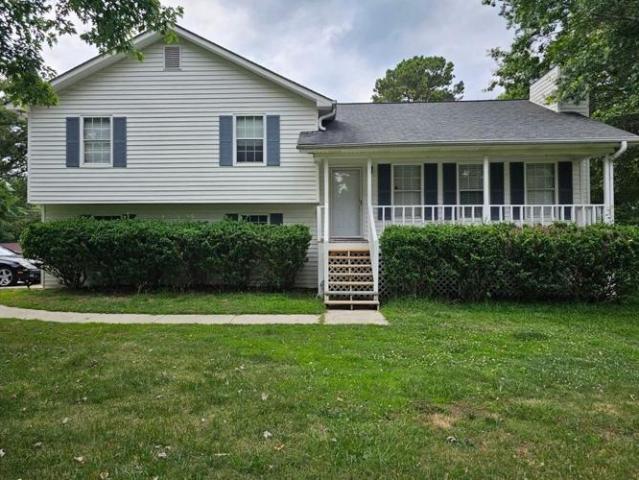 3457 Skyview Dr, Lithia Springs, GA 30122