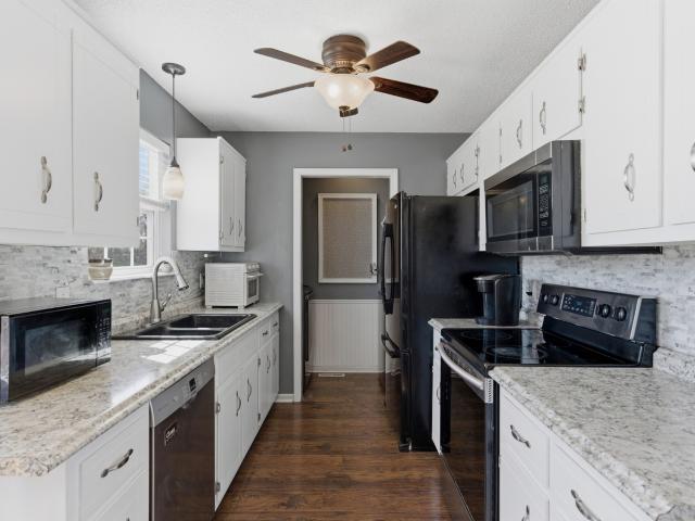 3459 Loon Dr