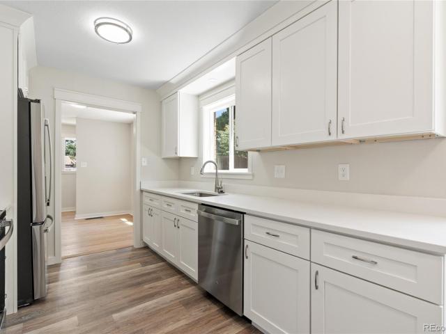 3459 S Fairfax Street