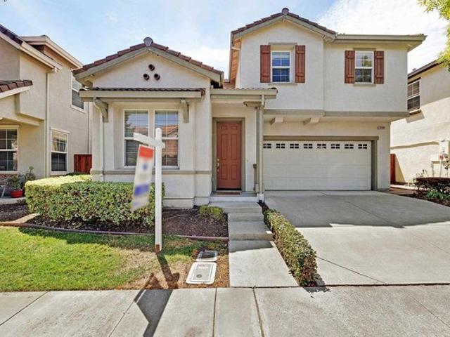 34500 Torrey Pine Ln, Union City, CA 94587