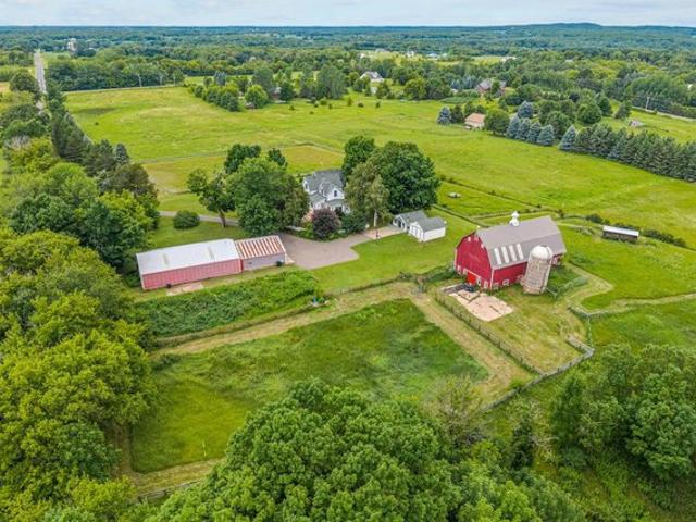 34501 Vista Rd, Taylors Falls, MN 55084