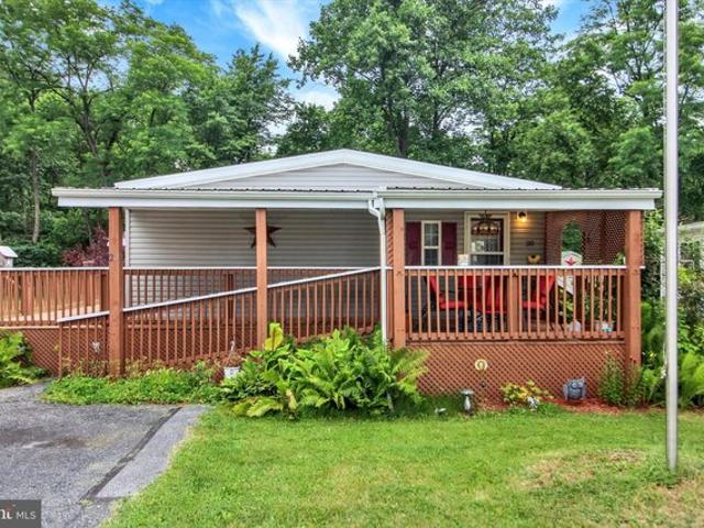 3450 Mountain Rd Trlr M20, Hamburg, PA 19526