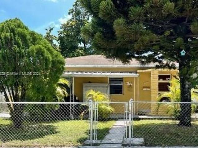 3450 NW 16th St, Miami, FL 33125
