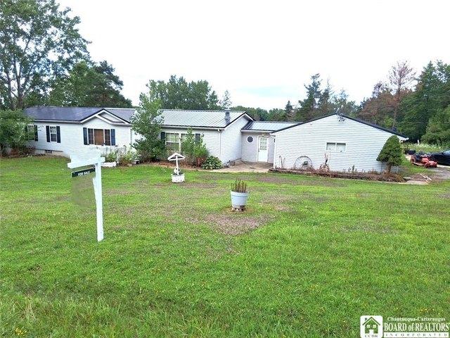 3450 Stone Quarry Rd, Fredonia, NY 14063