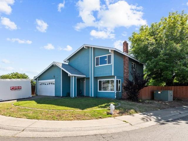 3450 Zorina Way, Sacramento, CA 95826
