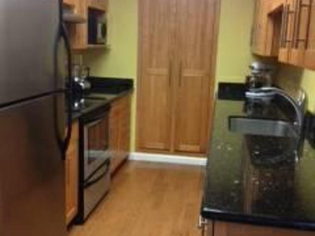 $3450 / 2br 1700ft² Burlingame Huge Condo for lease2BR/+DEN/2BA
