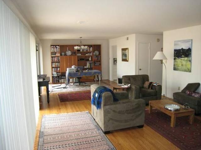 $3450 / 2br 2ba, Waverley St easy walk to dntn Palo Alto, wood floors