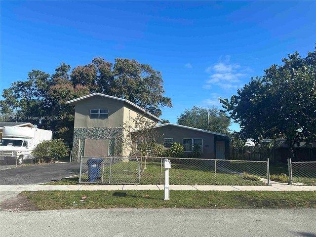 3451 NW 1st St, Lauderhill, FL 33311