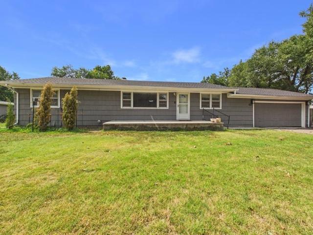 3451 E Craig St, Wichita, KS 67216