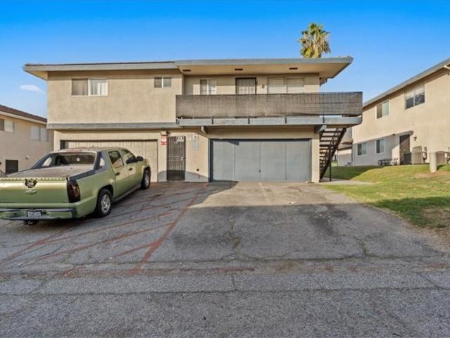 3451 Rainbow Lane