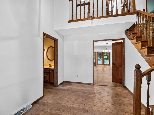 3452 bay highlands drive