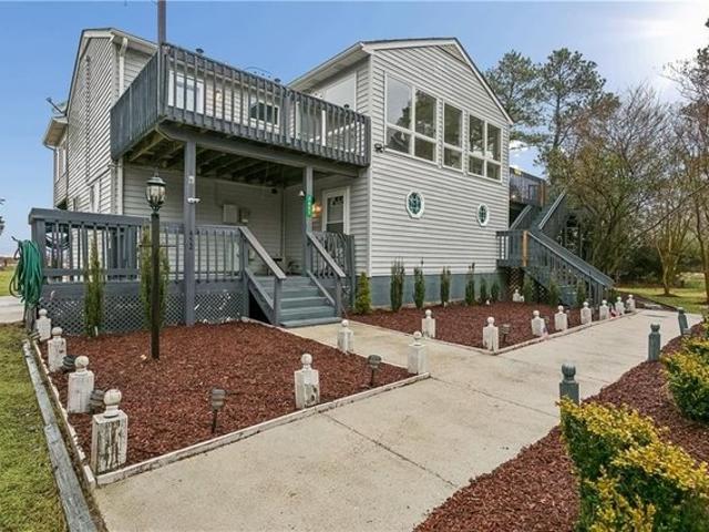 3452 Kings Creek Ln, Hayes, VA 23072