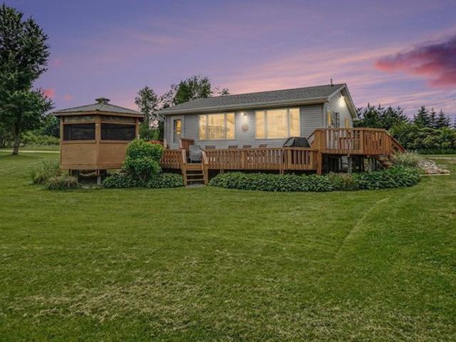 3452 W Lake Dr, Sears, MI 49679