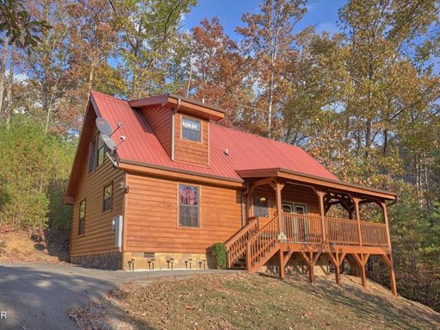 3453 Old Birds Creek Rd, Sevierville, TN 37876