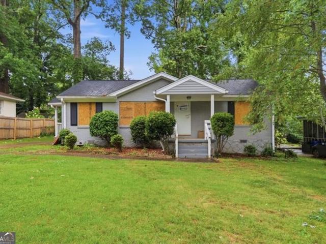 3453 Lark Ln, Decatur, GA 30032
