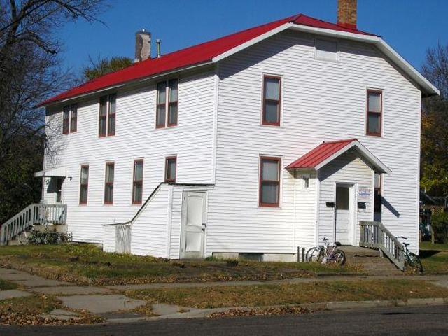 $345 / 3br 3 Bedroom Apartment 579 Dacota Up