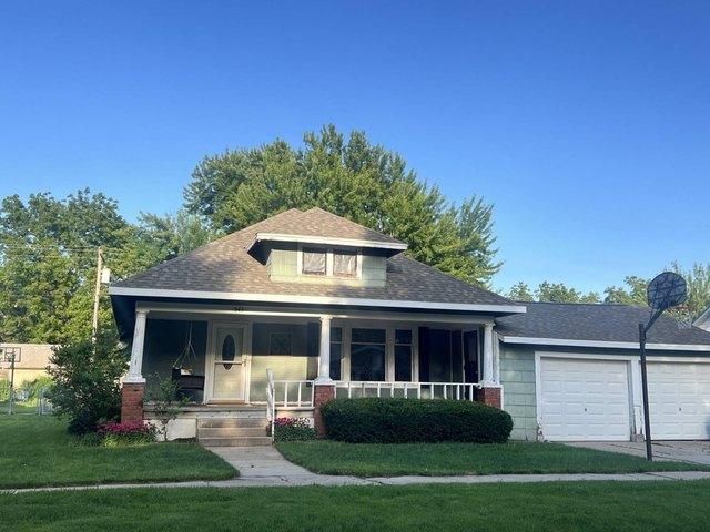 345 4th St, Hampton, NE 68843