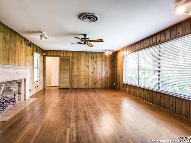 345 Burr Rd